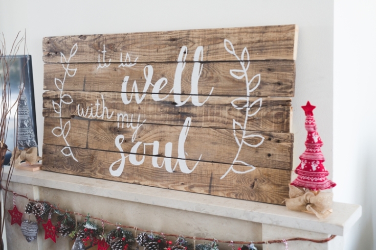 DIY Wood Pallet Sign AND free printable! - Six Clever Sisters