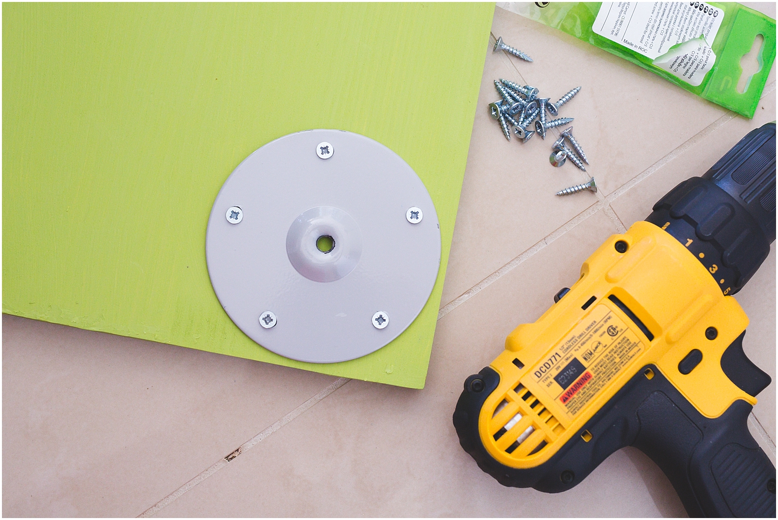 Easy DIY Kids Desk {on a budget} – Six Clever Sisters