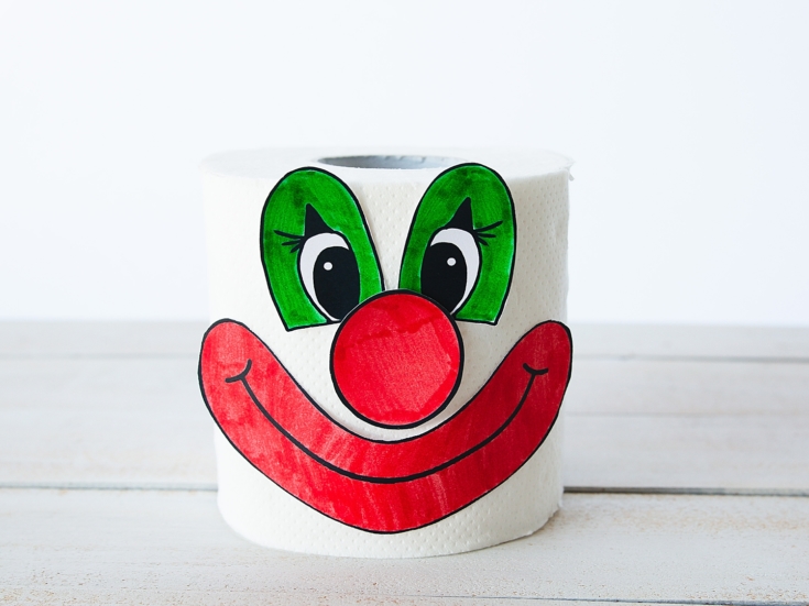 Toilet Paper Clown {KIDS CRAFT} with free printables! - Six Clever Sisters