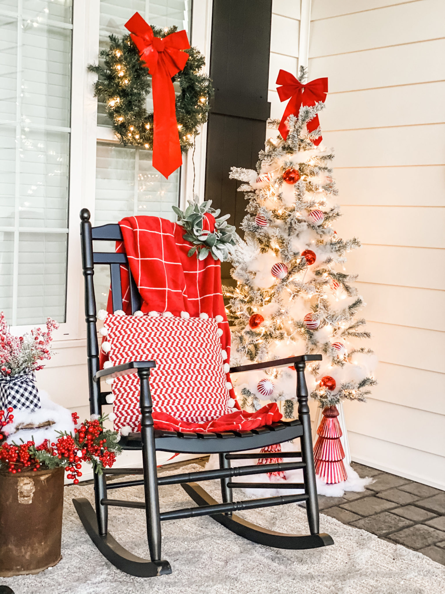 40 Easy DIY Outdoor Christmas Decorations - Six Clever Sisters