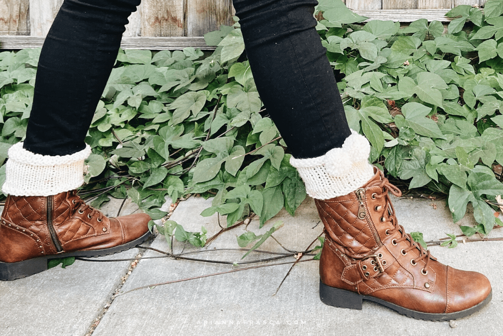 20 Stylish Knit Boot Cuff Patterns - Six Clever Sisters