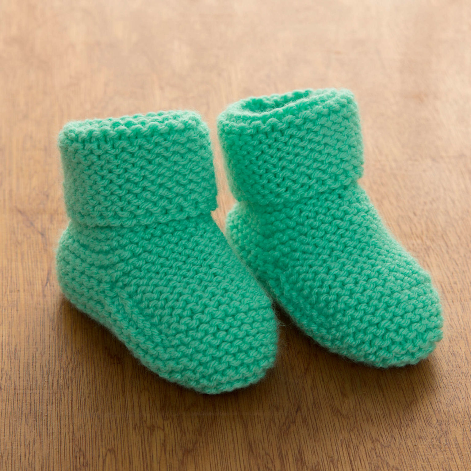 Adorable Knit Baby Booties Patterns That You Can Make! - Six Clever Sisters