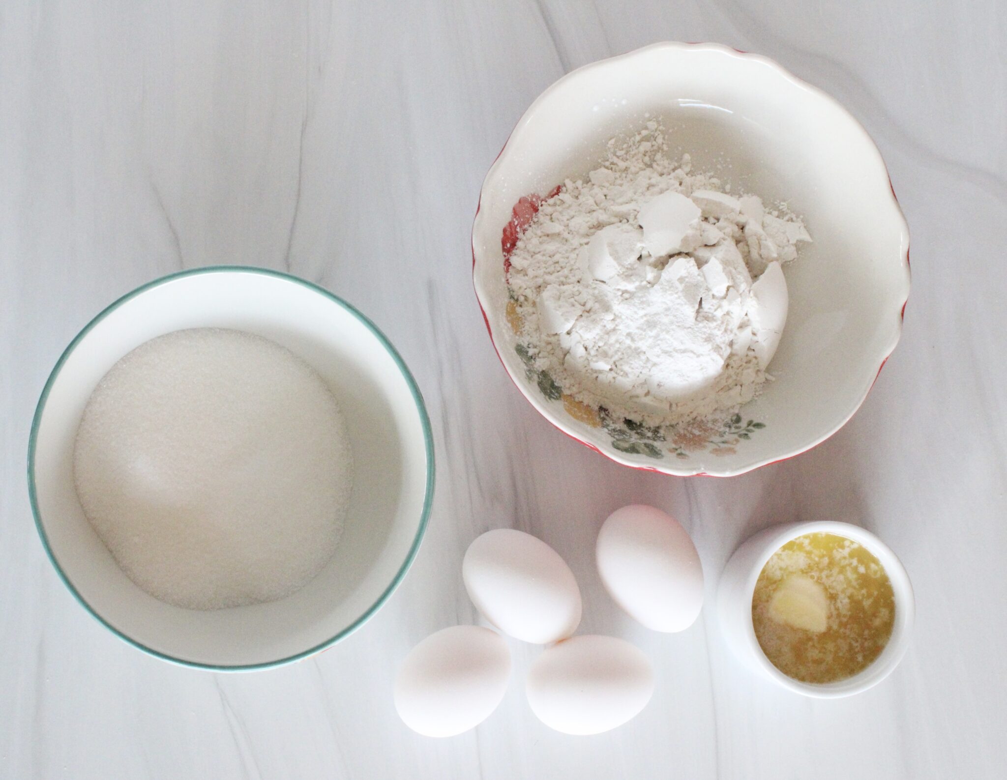 The Best Simple and Easy Sponge Cake Recipe - Six Clever Sisters