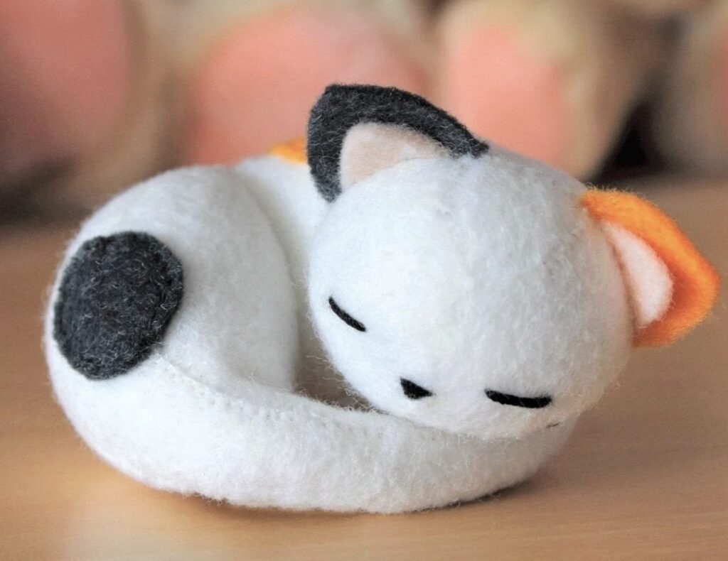 How to Make Cute Felt Animals (DIY for beginners) - Six Clever Sisters