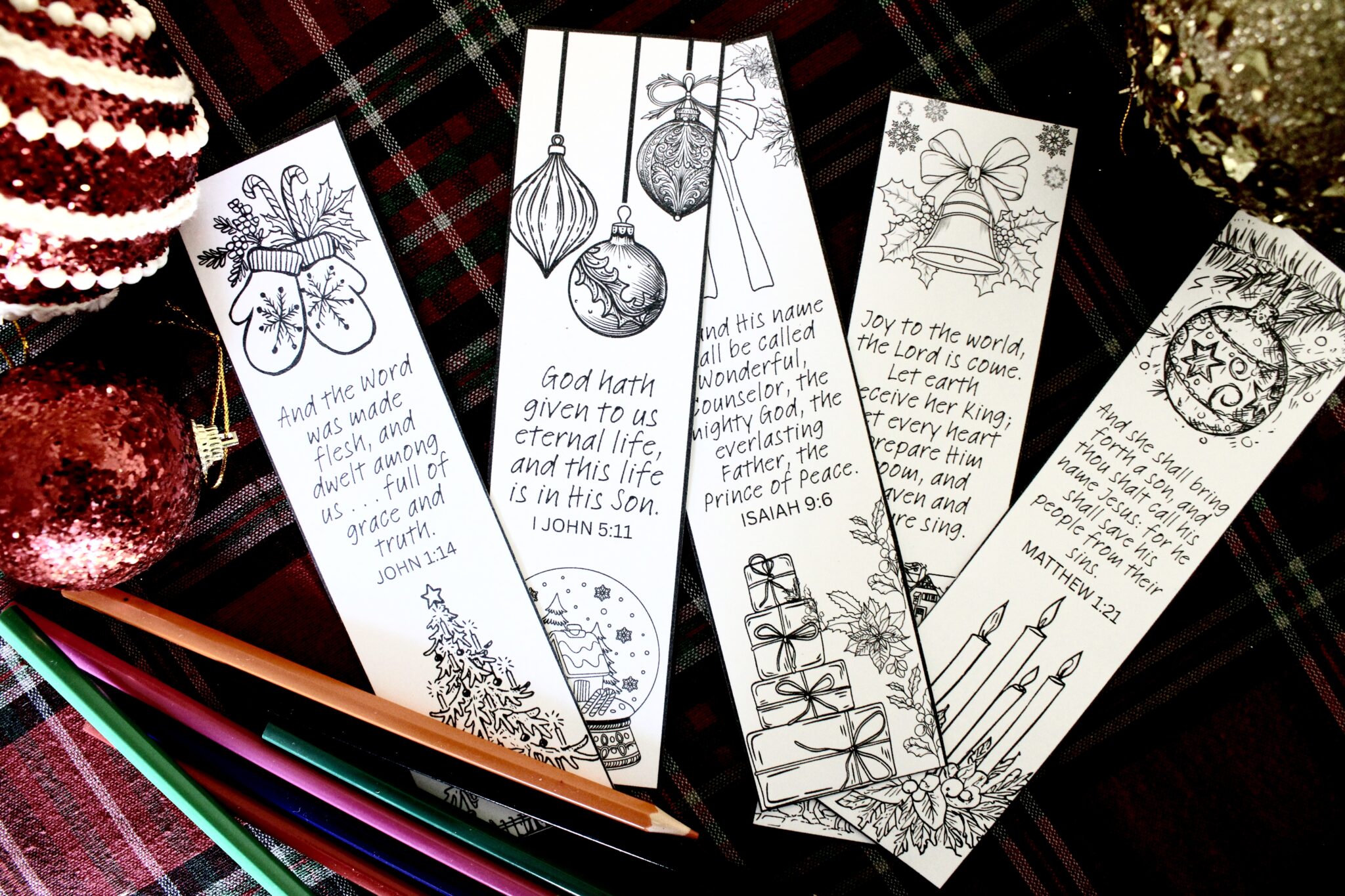 Free Printable Christmas Bookmarks to Color (5 Designs!) - Six Clever ...