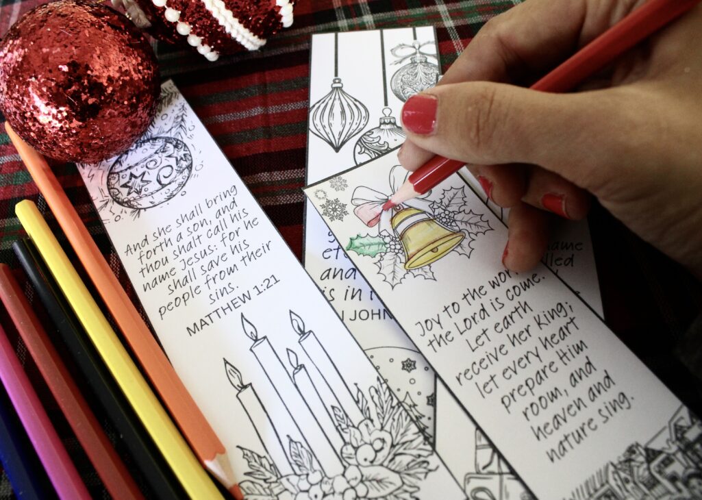 Free Printable Christmas Bookmarks to Color (5 Designs!) - Six Clever ...